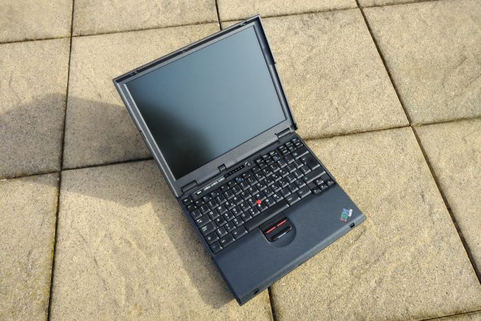 IBM ThinkPad A21e: galerie | Lenovo Blog CZ